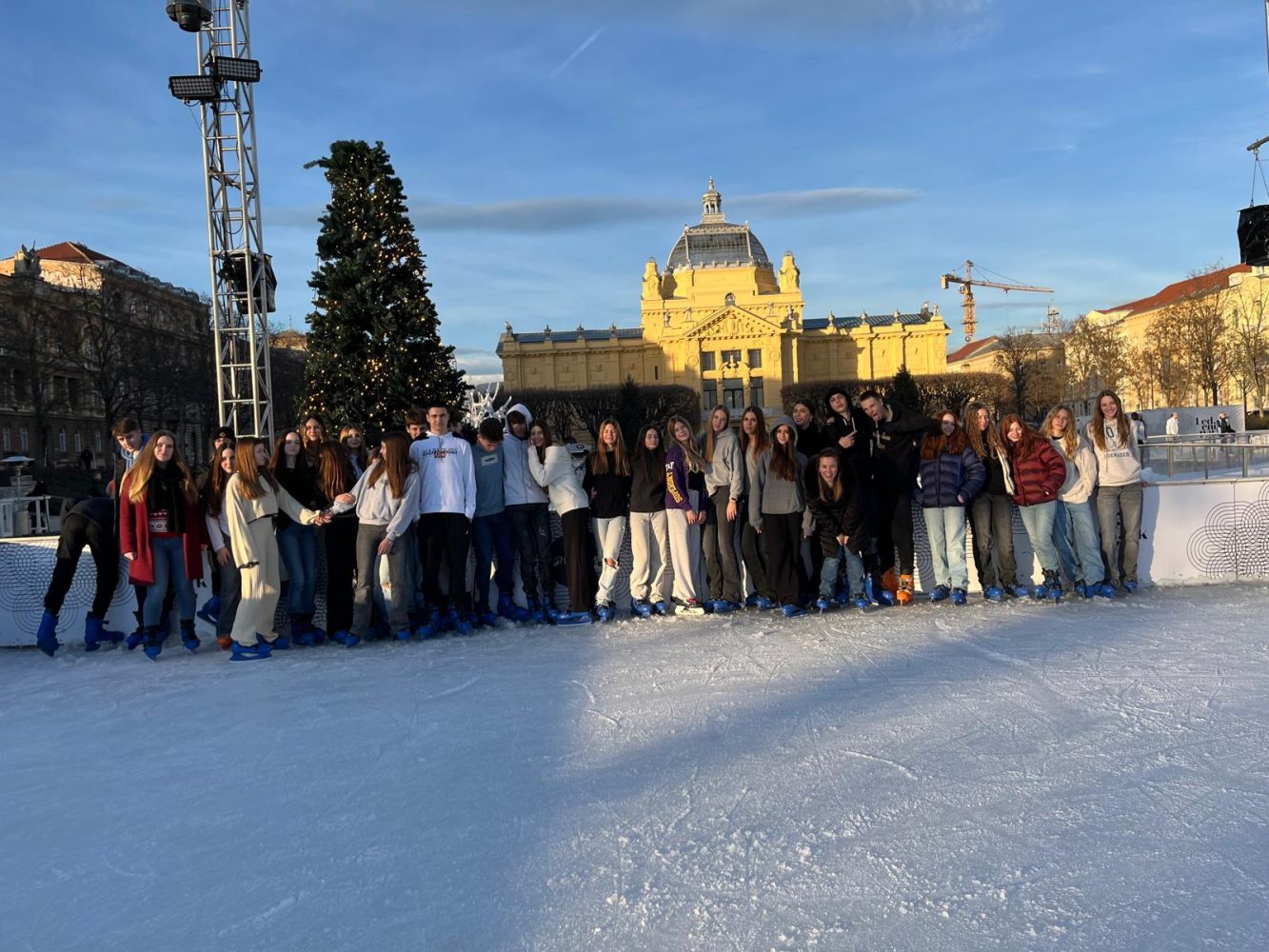 Klizali smo na Tomislavcu | Prva privatna gimnazija